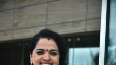 Vinduja Menon: Age, Photos, Family, Biography, Movies, Wiki & Latest ...