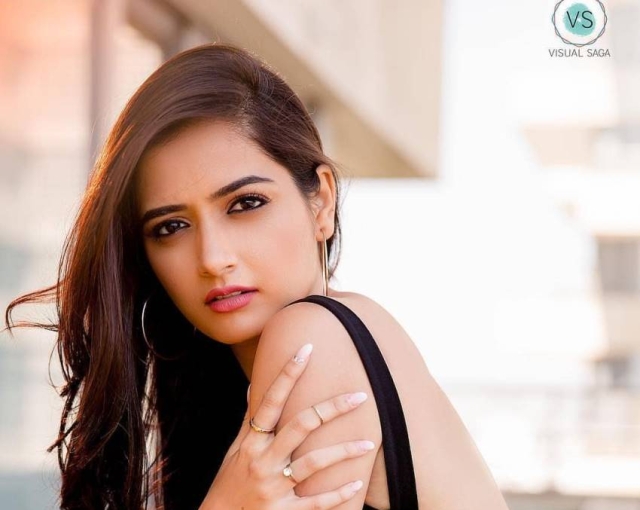 Celebrity Photos | Movies Posters | Hot Photoshoot | Events & Awards ...