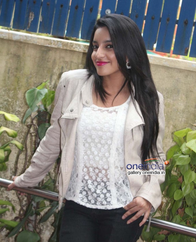 Adithi Rao - Photos, Videos, Birthday, Latest News, Height In Feet ...