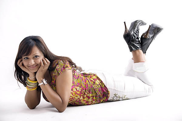 Shantini Theva Photos [HD]: Latest Images, Pictures, Stills of Shantini ...