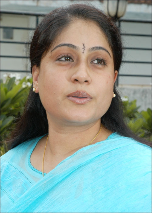 Vijayashanthi Hot
