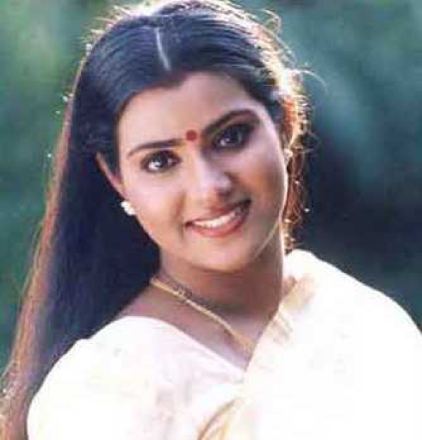 Vani Vishwanath Photos: Latest HD Images, Pictures, Stills & Pics ...