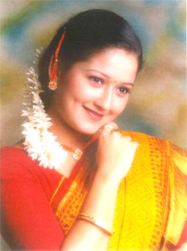 Laila Actress Wallpapers