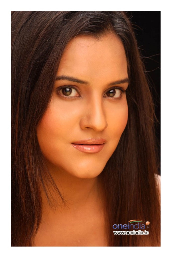 Madhavi Rao Photos: Latest HD Images, Pictures, Stills & Pics - FilmiBeat