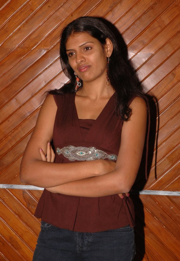 Ammena Photos: Latest HD Images, Pictures, Stills & Pics - FilmiBeat