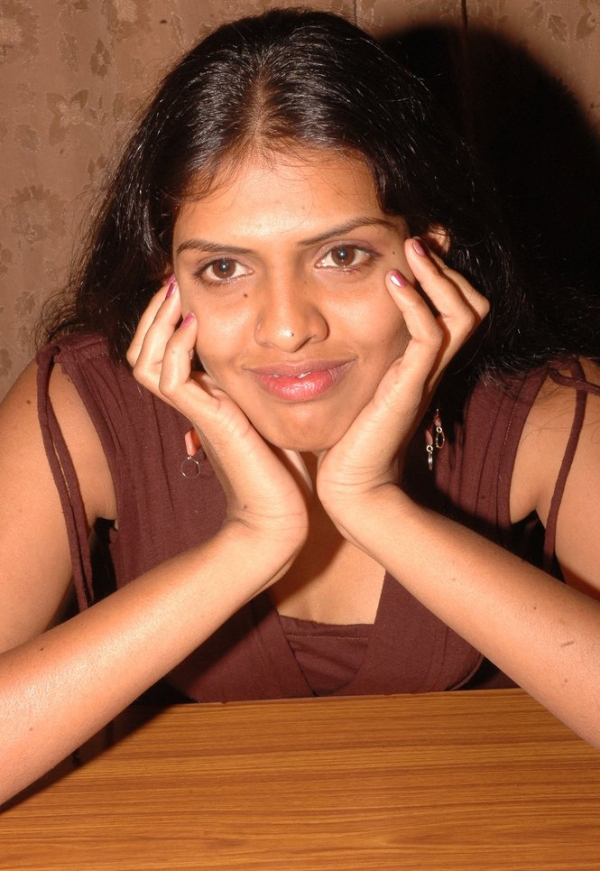 Ammena Photos: Latest HD Images, Pictures, Stills & Pics - FilmiBeat