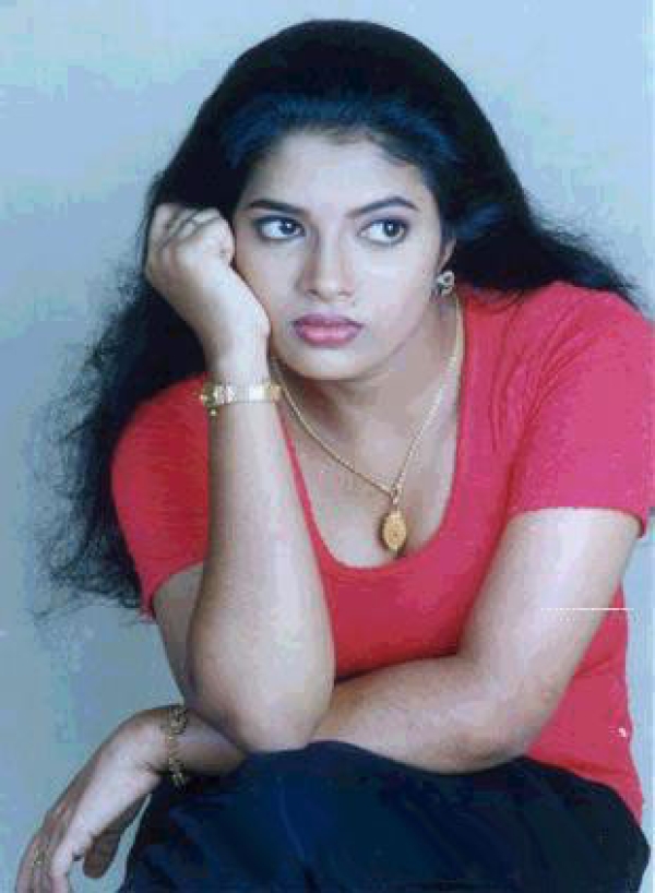 Abitha Photos: Latest HD Images, Pictures, Stills & Pics - FilmiBeat