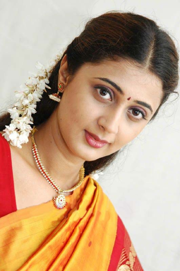 Kanika Subramaniam Photos: Latest HD Images, Pictures, Stills & Pics ...