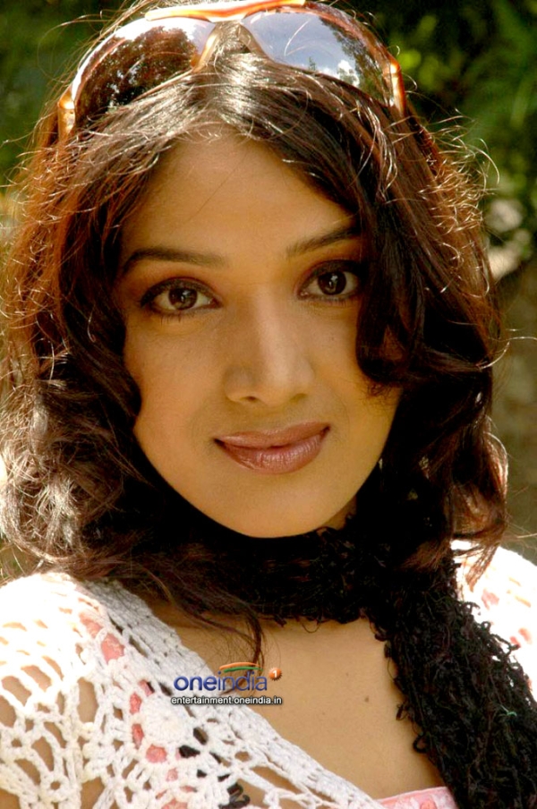 Avanthi Photos [HD]: Latest Images, Pictures, Stills of Avanthi - FilmiBeat