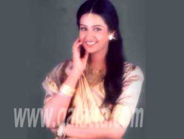 Laya Photos Latest Hd Images Pictures Stills And Pics Filmibeat