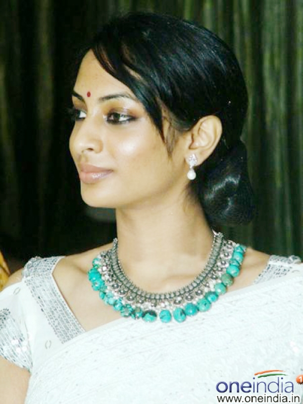 Shreya Reddy Photos: Latest HD Images, Pictures, Stills & Pics - FilmiBeat