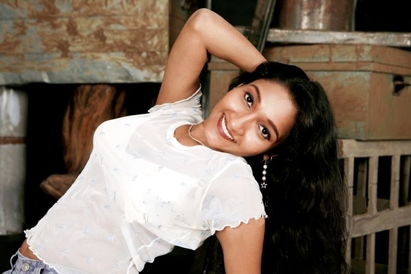 Dharshini Photos [HD]: Latest Images, Pictures, Stills of Dharshini ...