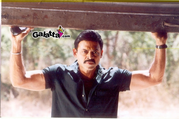 Venkatesh Gharshana Wallpapers