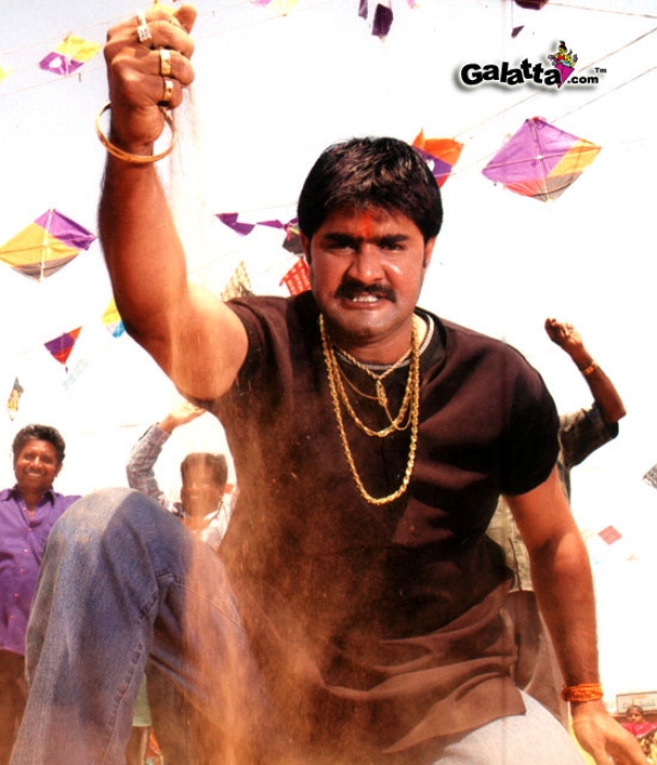 Shankar Dada M B B S Photos: HD Images, Pictures, Stills, First Look ...