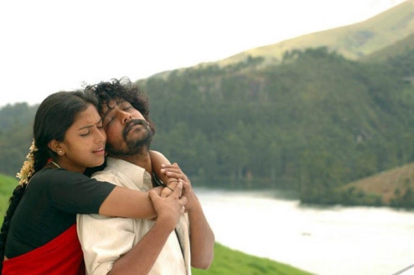Mynaa Photos: HD Images, Pictures, Stills, First Look Posters of Mynaa ...