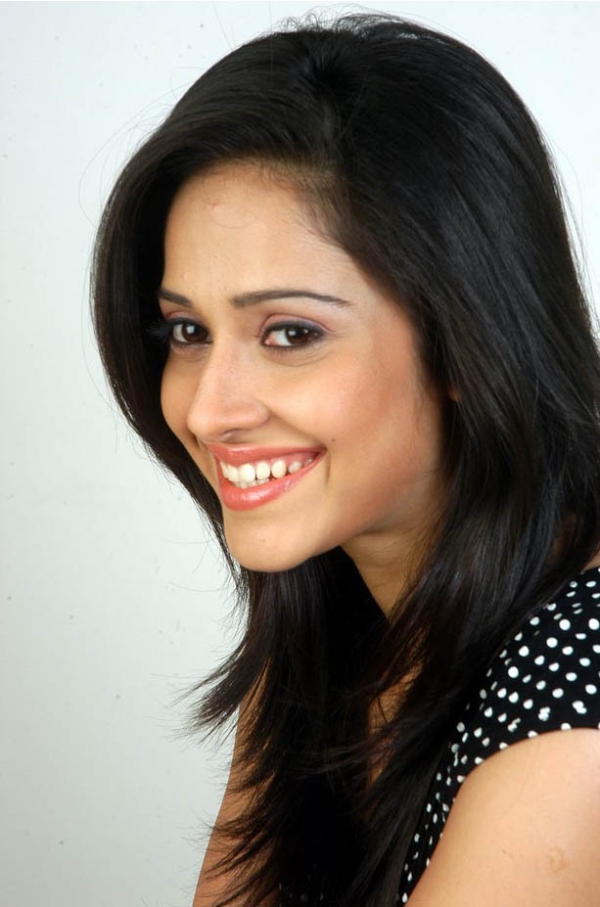 Sruthi Photos: HD Images, Pictures, Stills, First Look Posters of ...