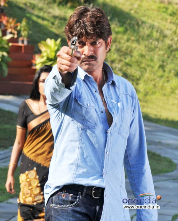 Gayam 2 Photos: HD Images, Pictures, Stills, First Look Posters of ...