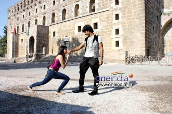 Aata Photos: HD Images, Pictures, Stills, First Look Posters of Aata ...