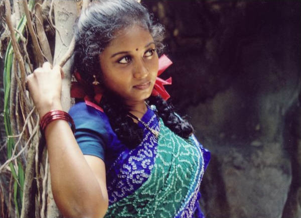 Kadhal Kadhai Actress Name