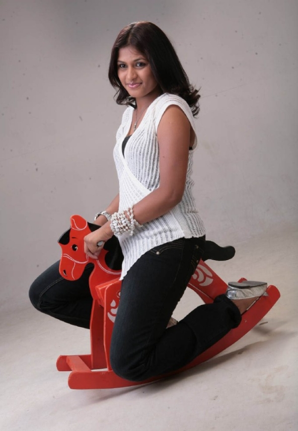 Vetkathai Kettal Enna Tharuvai Photos: HD Images, Pictures, Stills ...