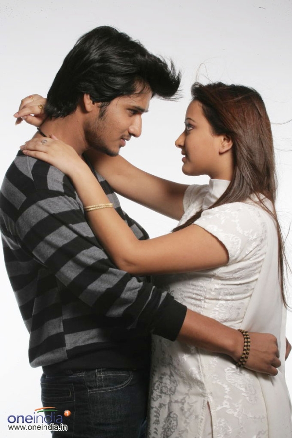 Kalavar King Movie