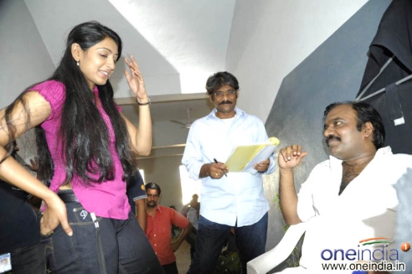 Andari Bandhuvayya Photos: HD Images, Pictures, Stills, First Look ...