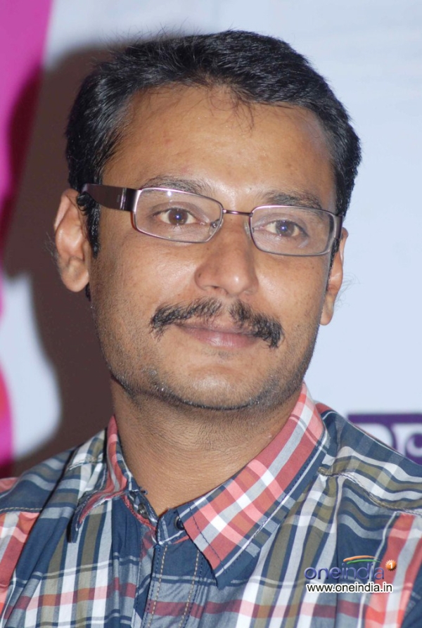 Bul Bul Movie Muhurat Photos - FilmiBeat