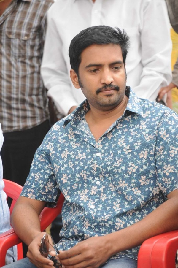 Alex Pandian Movie Shooting Spot Press Meet Photos - FilmiBeat