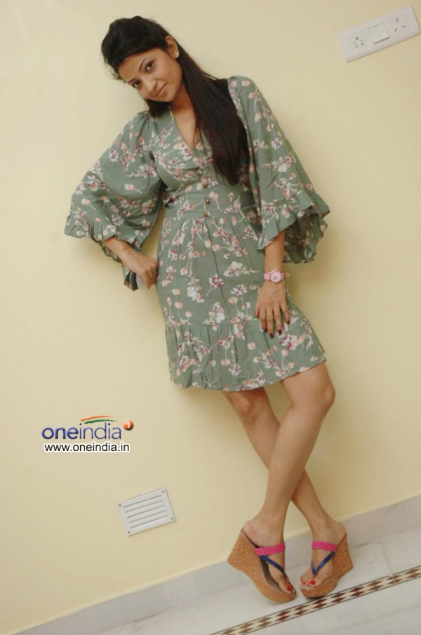 Anusha Jain Photos [HD]: Latest Images, Pictures, Stills of Anusha Jain ...