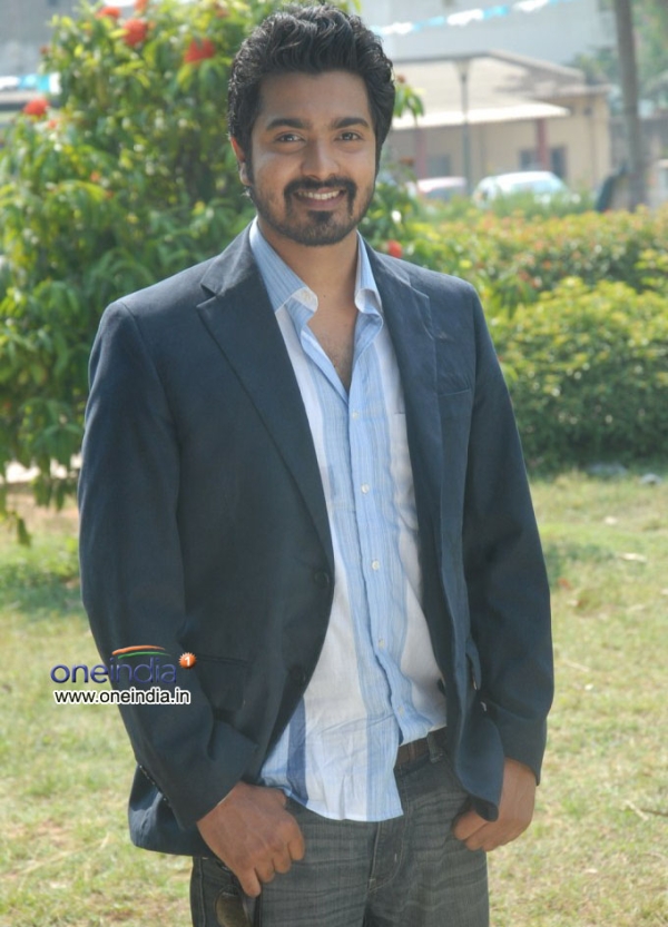 Charulatha Muhurat Photos - FilmiBeat