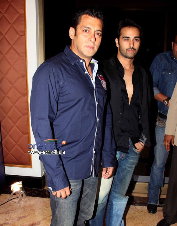 IBN7 Super Idols Awards Photos - FilmiBeat