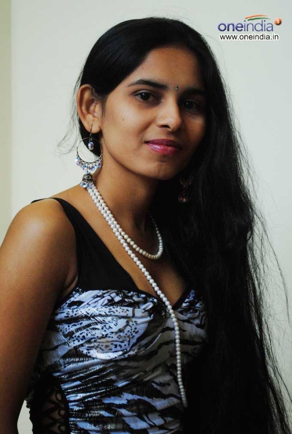 Sameera Photos: Latest HD Images, Pictures, Stills & Pics - FilmiBeat