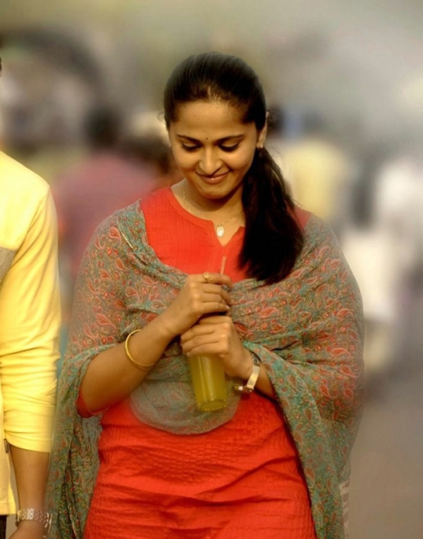 Sivakarthikeyan In Irandam Ulagam