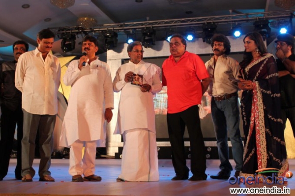 Katari Veera Surasundarangi 2012 Suresh Krishna Cast