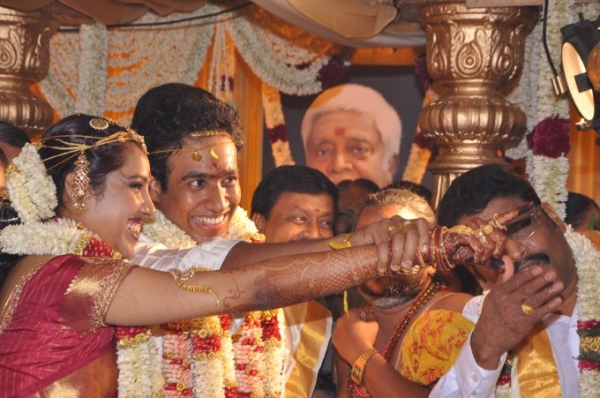 KS Ravikumar Daughter Wedding Photos - FilmiBeat