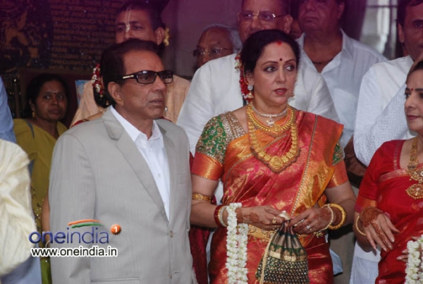 Esha Deol and Bharat Takhtani Wedding Photos - FilmiBeat