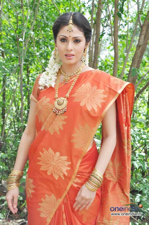 Maithri Press Meet Photos - FilmiBeat