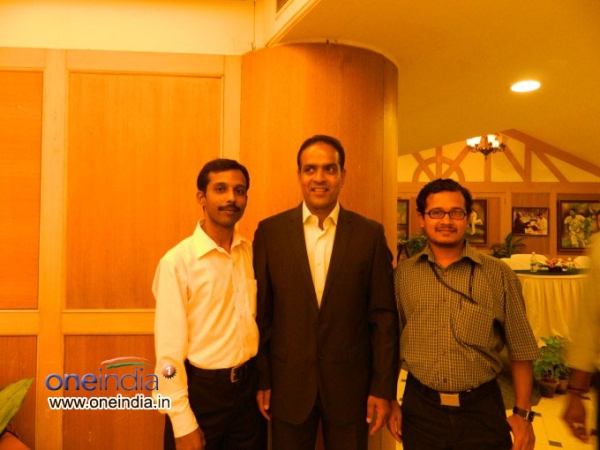 Sunil Joshi Bids Adieu to Cricket Photos - FilmiBeat