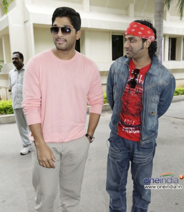 Julayi Press Meet Photos - FilmiBeat