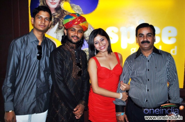 Overtime Movie Promotion Photos - FilmiBeat