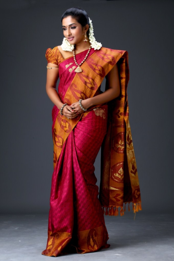 Ramya (New) Photos: Latest HD Images, Pictures, Stills & Pics - FilmiBeat
