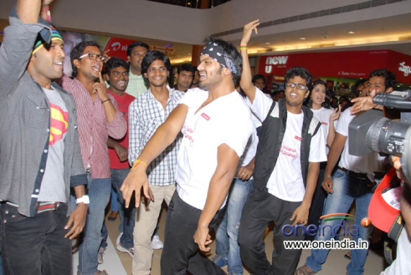 UKUP Team in Inorbit Mall Photos - FilmiBeat