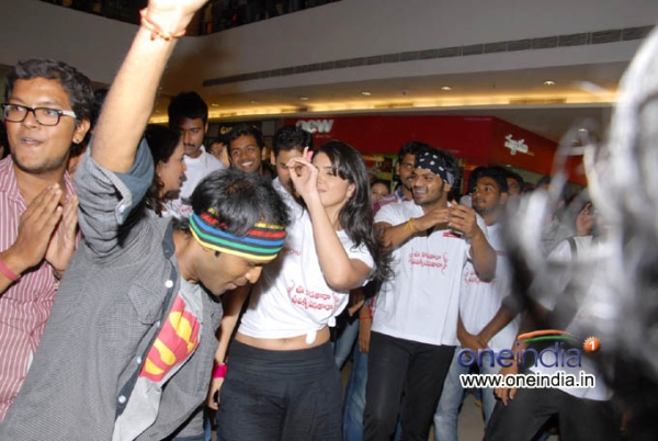UKUP Team in Inorbit Mall Photos - FilmiBeat