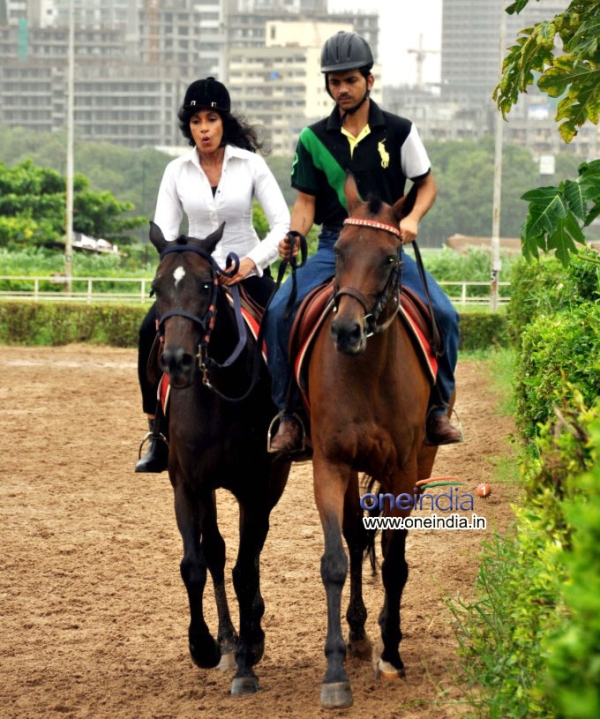 Chandi Perera Learning Horse Riding Photos - FilmiBeat