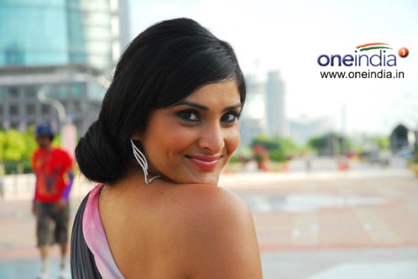 Kicha Photos: HD Images, Pictures, Stills, First Look Posters of Kicha ...