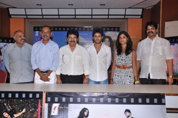 Intaki Nuvvu Evaru Logo Launch Photos - FilmiBeat