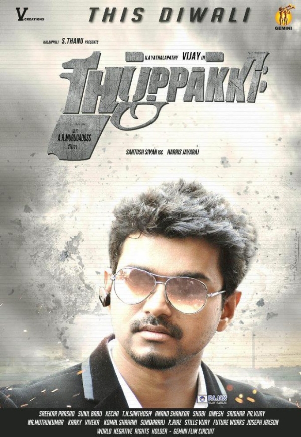 Thuppakki Poster