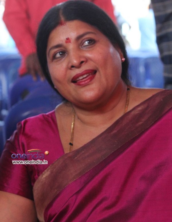 Jayamala Photos : Jayamala family photos with husband and daughter ...