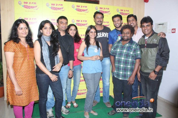 Darshan Visited Radio Mirchi 98.3 FM Photos - FilmiBeat Darshan Visited Radio Mirchi 98.3 FM Photos - FilmiBeat
