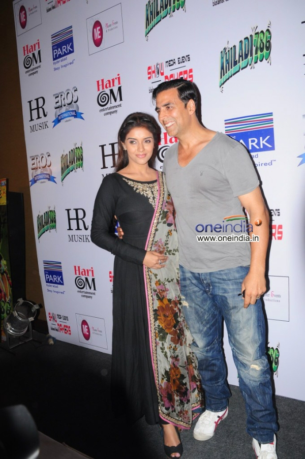Khiladi 786 Movie Promotion Photos - FilmiBeat